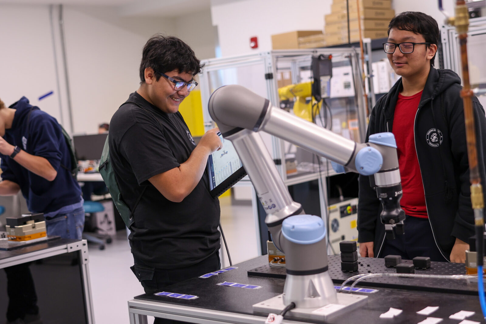 Four Visiting High Schools Make HU's First ADMA Day a Resounding Success